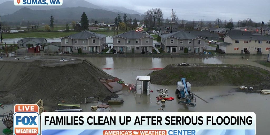 Families begin to clean up after major flooding in Washington | Latest ...