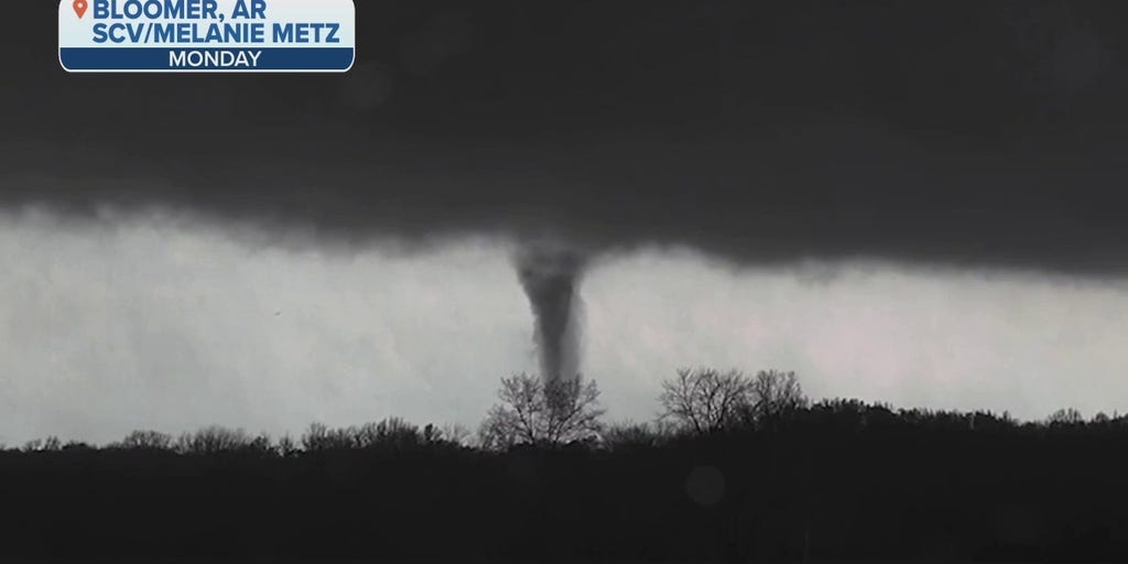 Watch: Video captures tornado spinning in Bloomer, AR | Latest Weather ...
