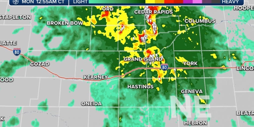 Radar of the tornado that moved through Grand Island, Nebraska | Latest ...