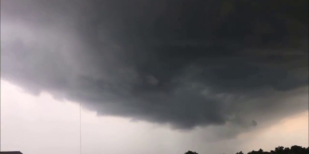 Timelapse video shows severe storm moving over homes in Hamilton, OH ...