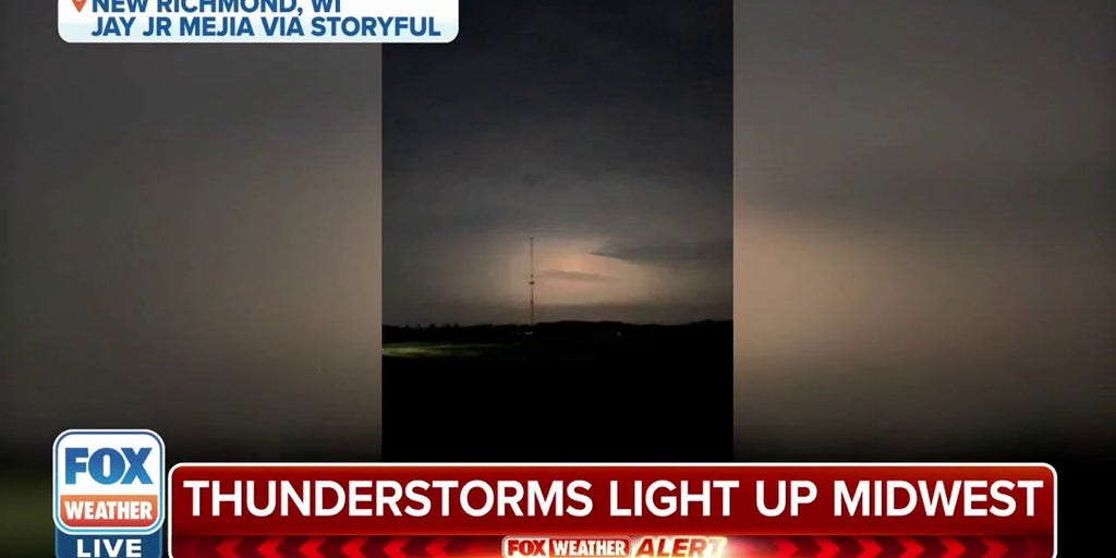 Lightning flashes across sky in northern Wisconsin | Latest Weather ...
