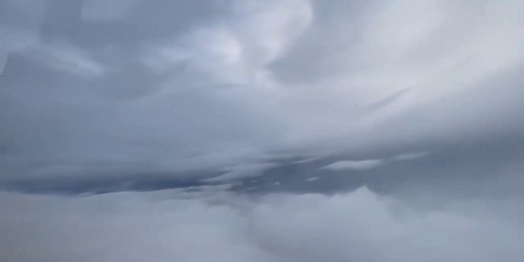 Watch: Hurricane Hunters fly into eye of Hurricane Ian over Caribbean ...