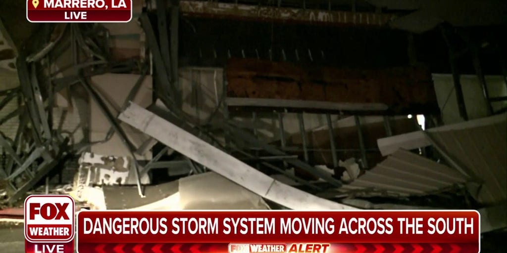 Winn-Dixie grocery store heavily damaged after possible tornado in ...