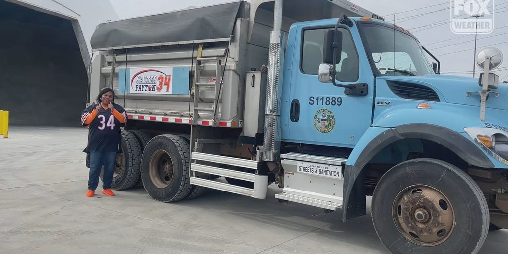 Chicago unveils newly named snow plows after mild winter | Latest ...