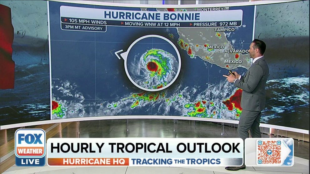 Hurricane Bonnie expected to weaken as it continues moving west ...