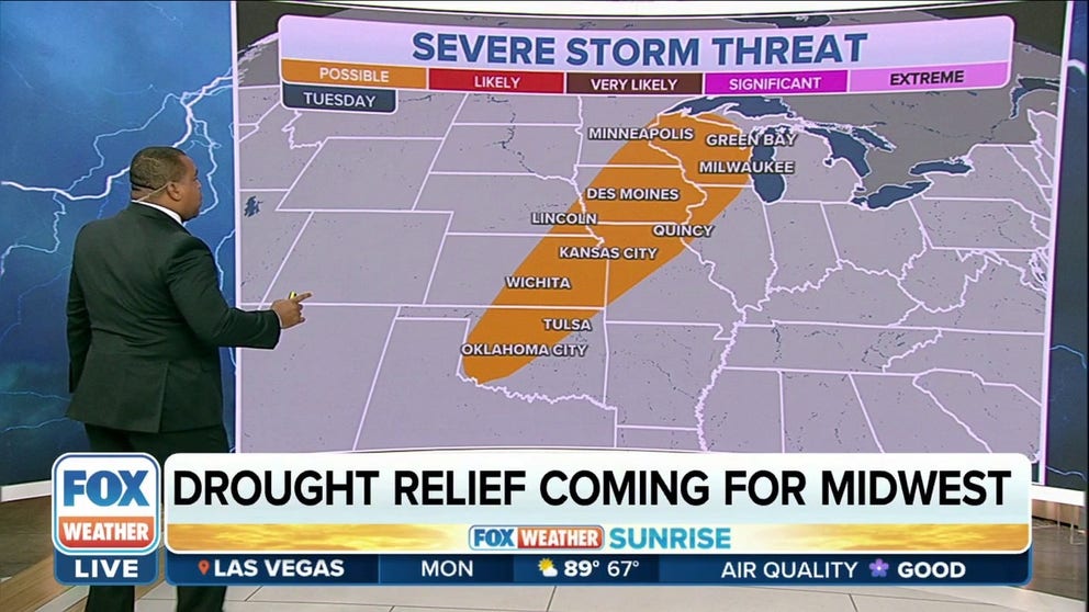 Severe storms with gusty winds, heavy rain take aim at Midwest on ...