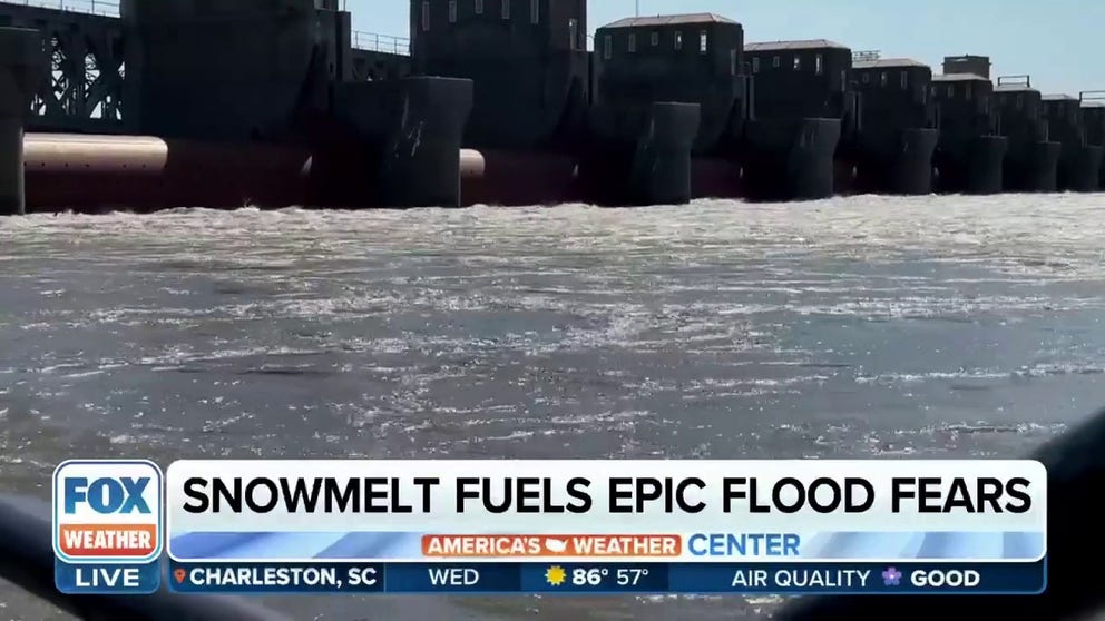 'Going to be a very dangerous situation': Towns along MS River brace ...