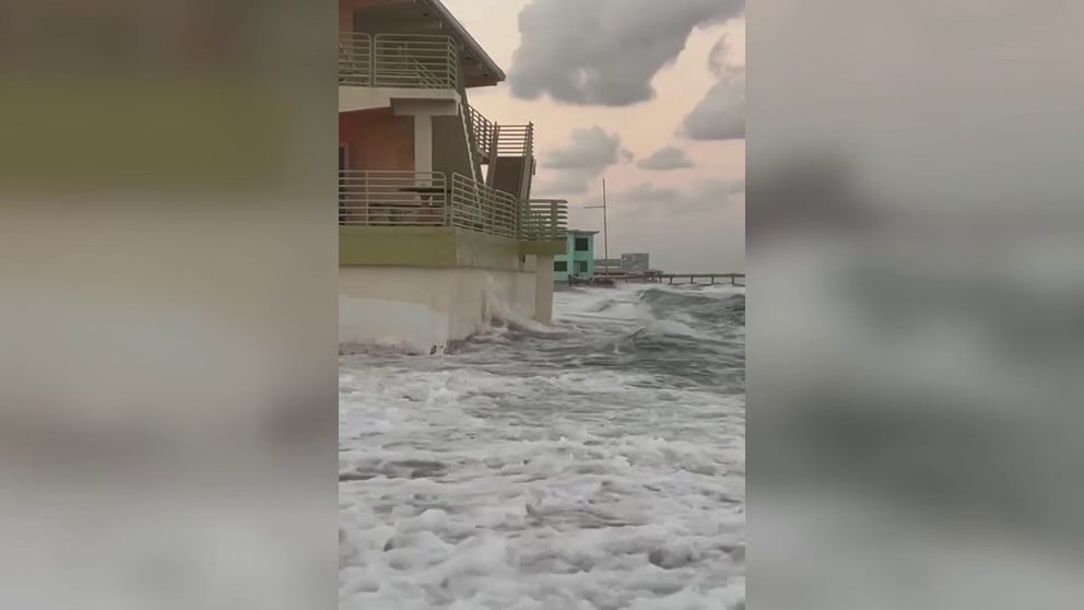 Watch: 9-foot waves crash onshore Saturday in Florida’s North Hollywood ...