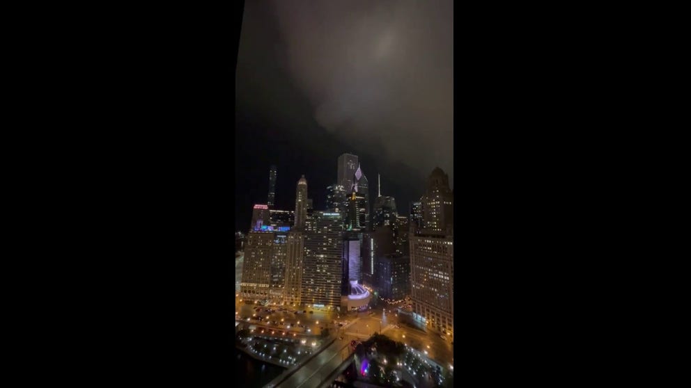 Watch: Sirens sound in Chicago amid severe weather Sunday | Latest ...