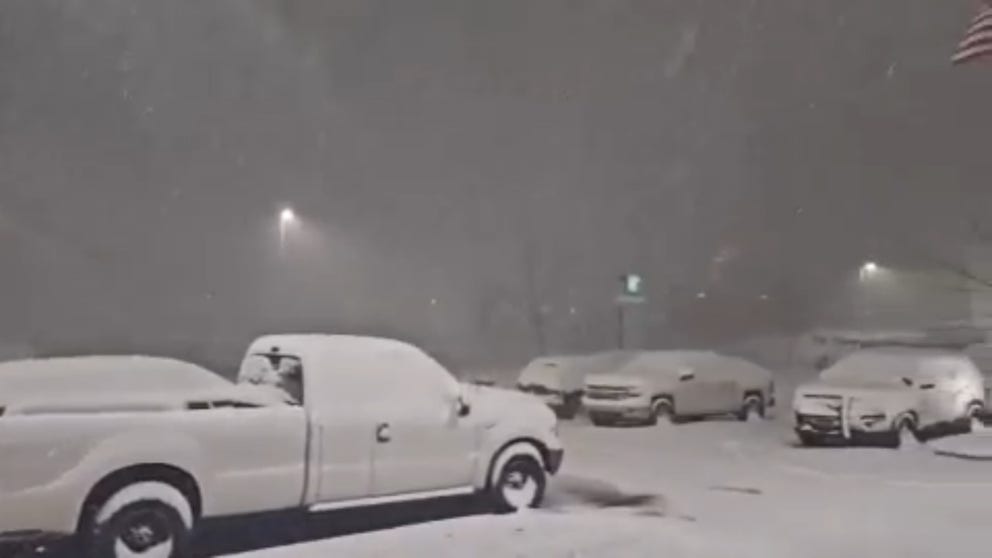 Lake-effect snow begins to blanket Erie, PA | Latest Weather Clips ...