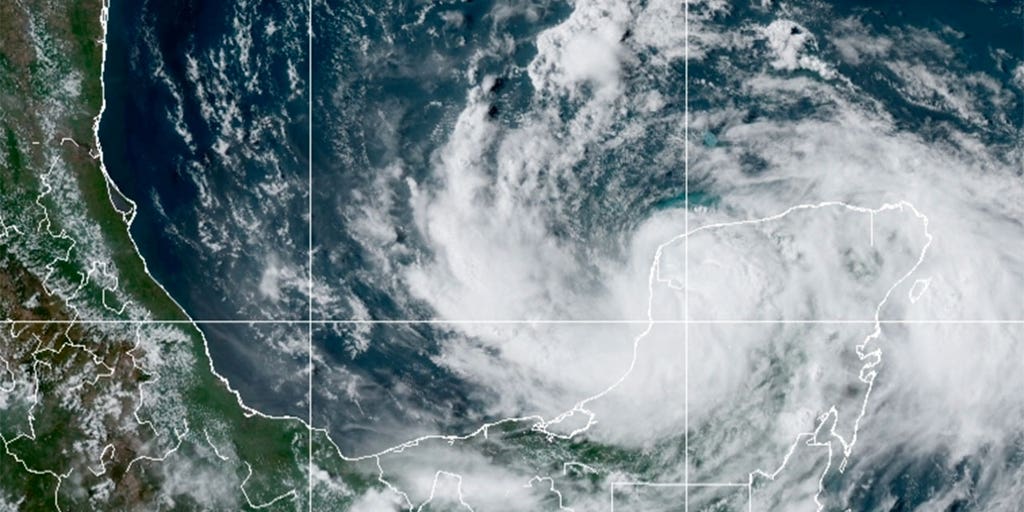 Grace nears Gulf as storm eyes second landfall in Mexico as hurricane ...