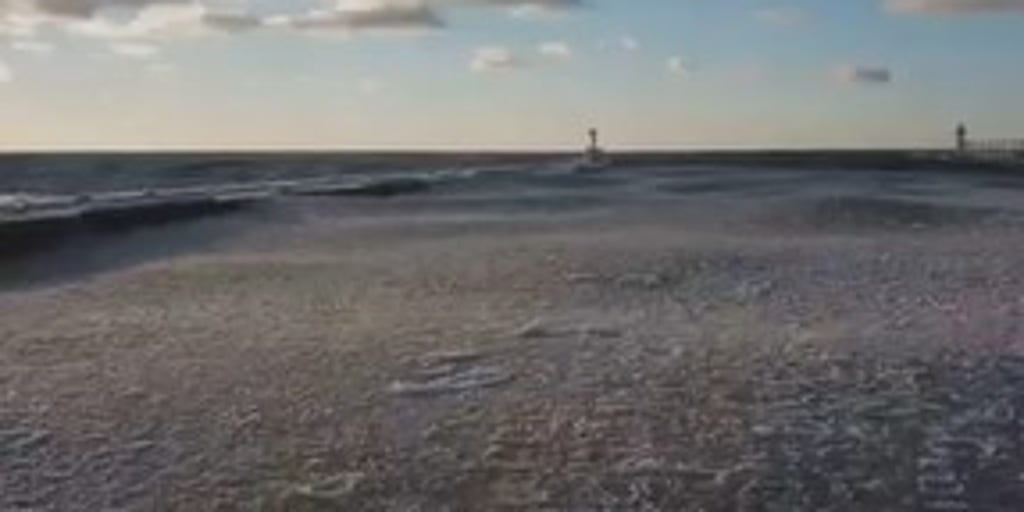 Pancake ice in Michigan: What is it? | Fox Weather