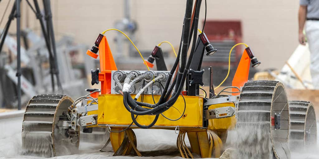 A whole bunch of American-made robots are headed to the moon | Fox Weather