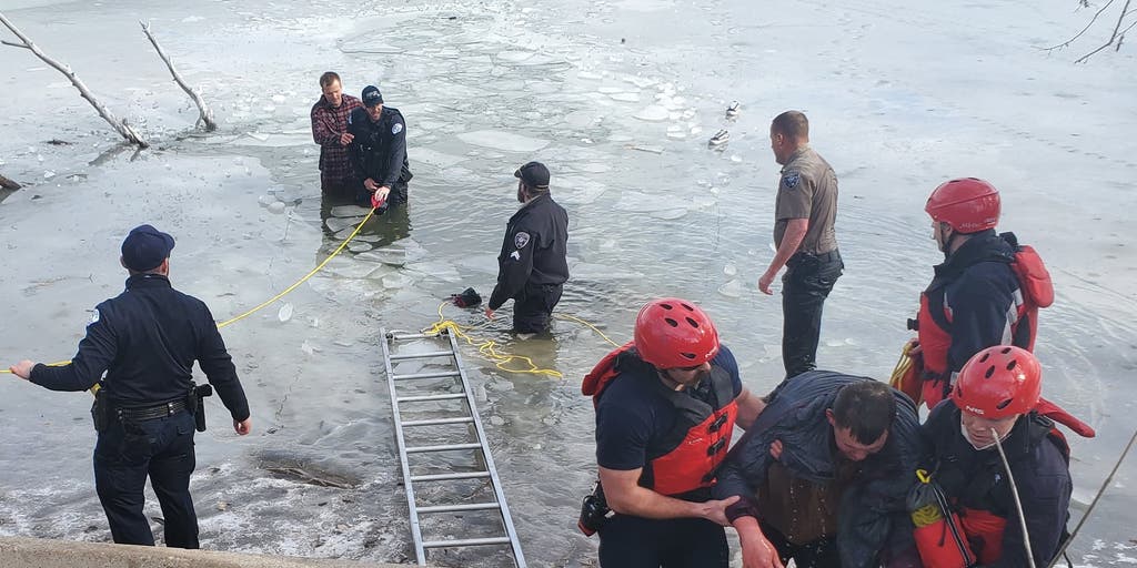 Officers fall through ice while attempting to rescue teens | Fox Weather