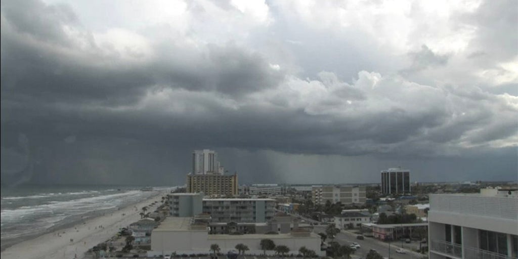 Orlando area under Severe Thunderstorm Watch as forecasters warn of large hail, damaging winds ...