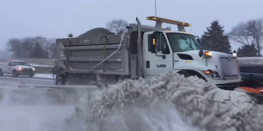 Not over yet: Videos of winter storm capture scenes from across Midwest ...