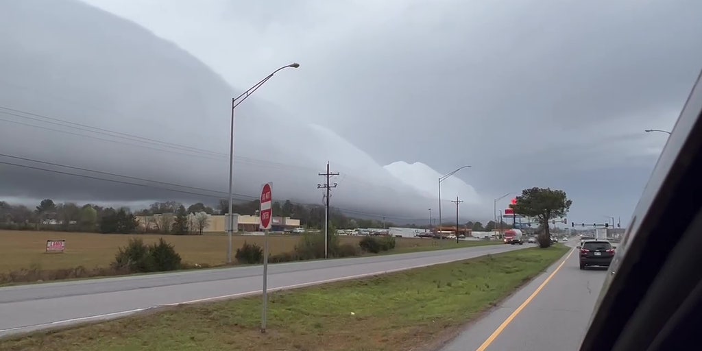 Surreal roll cloud spotted in Oklahoma in wake of thunderstorms | Fox ...