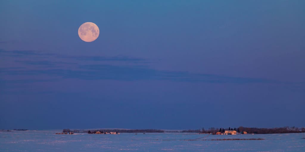Easter weekend sky to be illuminated by full moon | Fox Weather