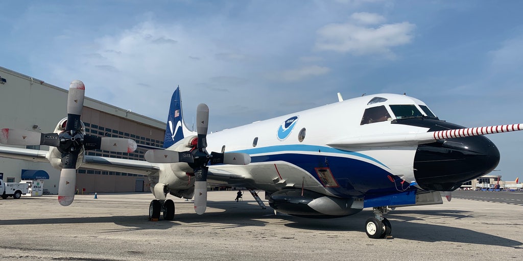 ‘Hurricane hunters’ showcase aircraft, missions to increase hurricane ...