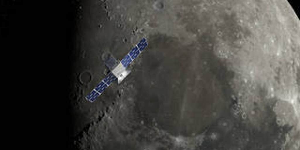 NASA's CAPSTONE spacecraft arrives at the moon testing out special ...