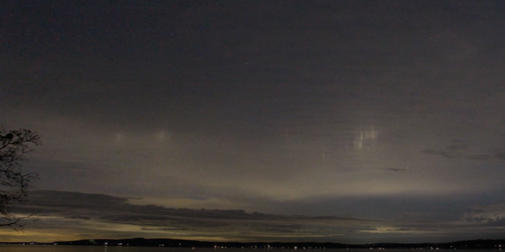 Ice crystals make for surreal display of light pillars | Fox Weather