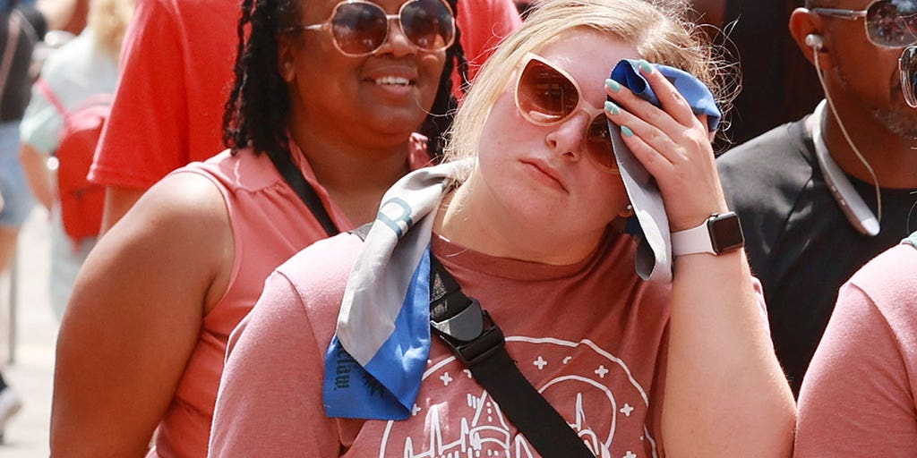 How often do temperatures hit 100 degrees in major US cities? | Fox Weather