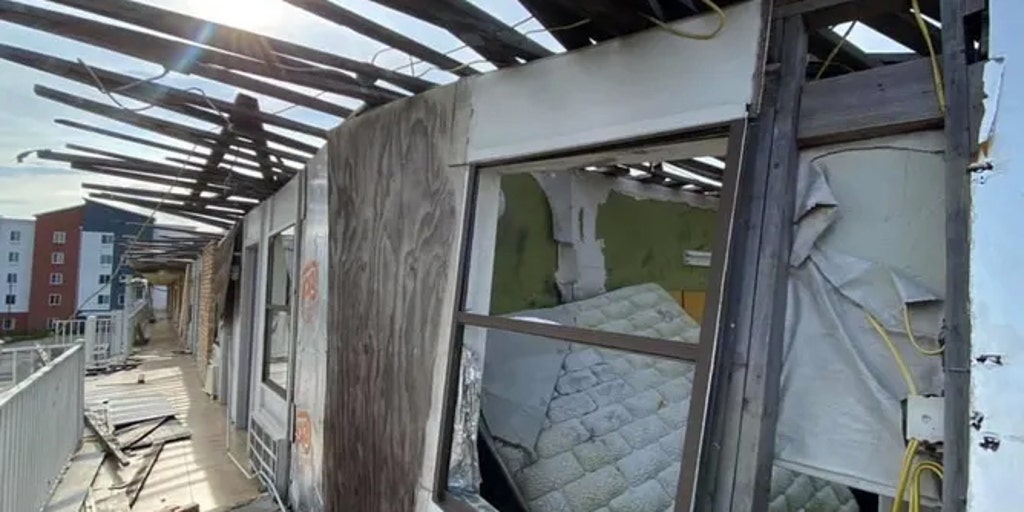 'Destruction has been catastrophic': Hurricane Laura struck Louisiana 2 ...