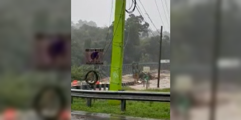 Watch: Hurricane Fiona's 'life-threatening' floodwaters destroy a ...