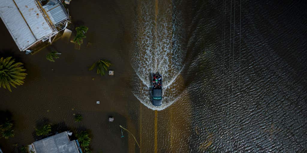 'I'm thankful to be alive': Florida man rides out Hurricane Ian in a ...