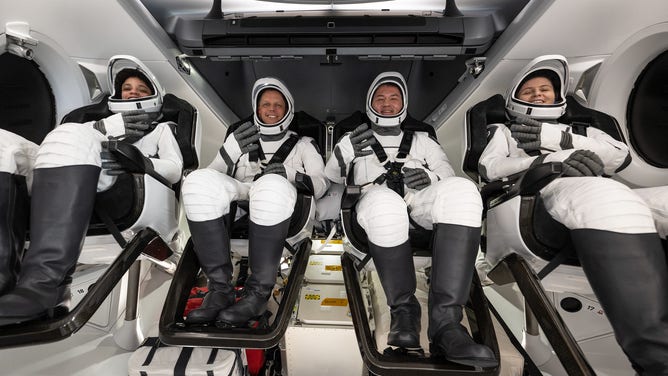 Spacex Brings Home Astronauts With Splashdown Off Jacksonville Coast