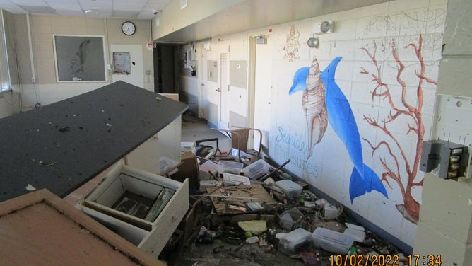 Southwest Florida school district targeting mid-October for reopening after Hurricane Ian | Fox ...