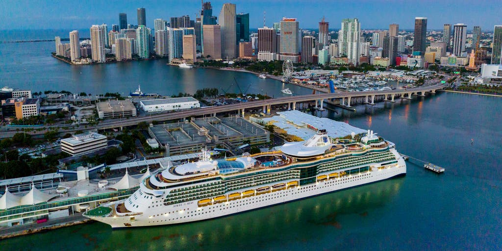 Tis the season for cruisin’: Holiday cruises ramp up in the cruise ...