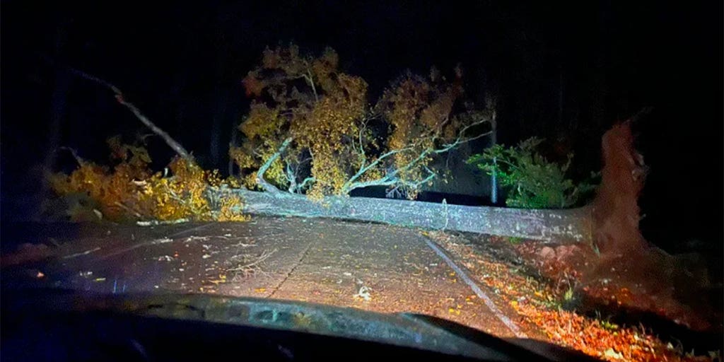Mississippi storm chaser trapped in traffic jam of onlookers | Fox Weather