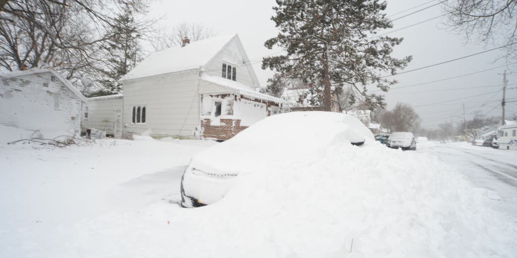 Snow, bone-chilling cold, travel woes continue on Christmas as deadly ...