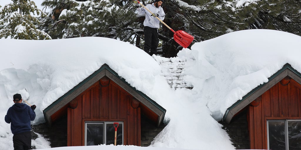 Why heavy rains on top of large snowfalls trigger 'roofalanche' dangers ...