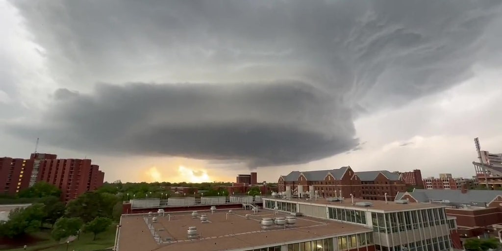 Today's top weather news: Dangerous severe weather threat continues as ...