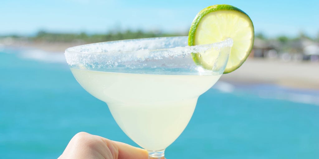 Top dangers to watch out for at the beach this summer | Fox Weather