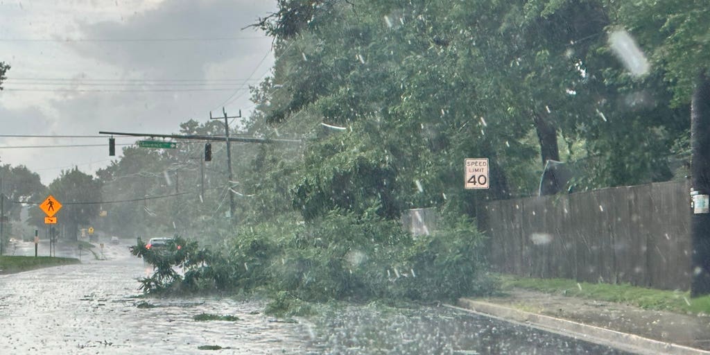 Storms march through mid-Atlantic, Northeast bringing hurricane-force ...