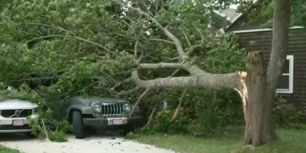 Hurricane Lee tracker: Projected path, watches and warnings, power ...