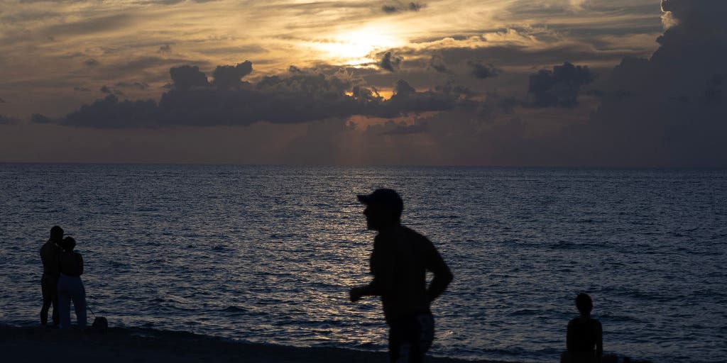 Miami sweats to warmest October night on record amid another South ...