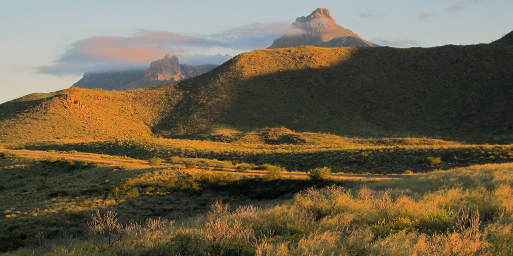 Father, daughter survive being lost in 107-degree heat while hiking in ...