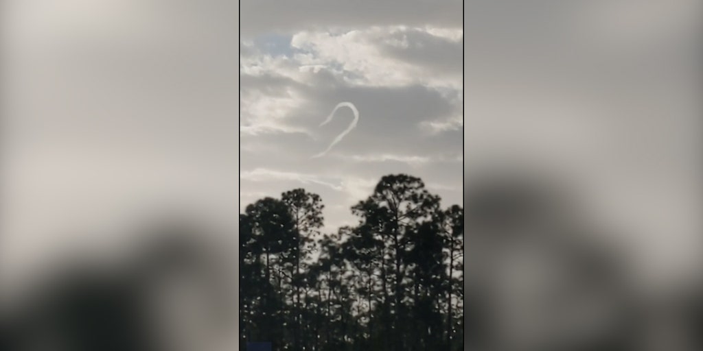 Rare horseshoe cloud glides across Florida skies, painting spectacular ...