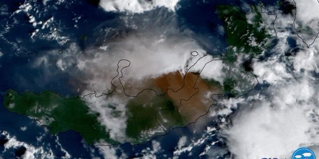 Volcanic eruption in Papua New Guinea visible from space | Fox Weather