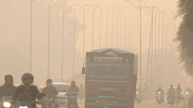 Northern India smothered in hazardous smog, smoke layer visible from space | Fox Weather