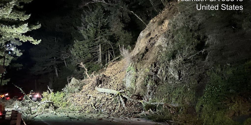 Watch: Rockslide crashes down onto California's busy US Highway 101 ...