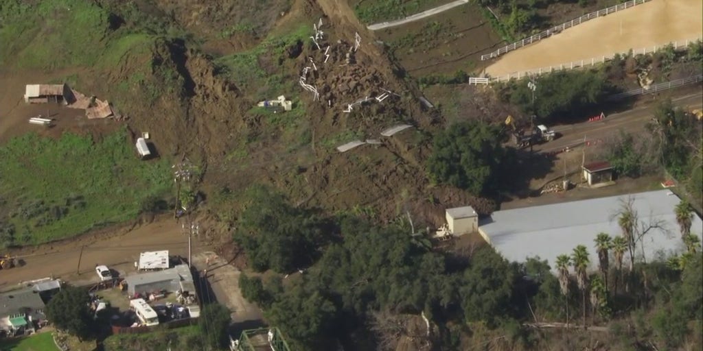 Crews work to clear debris after mudslides in California | Fox Weather