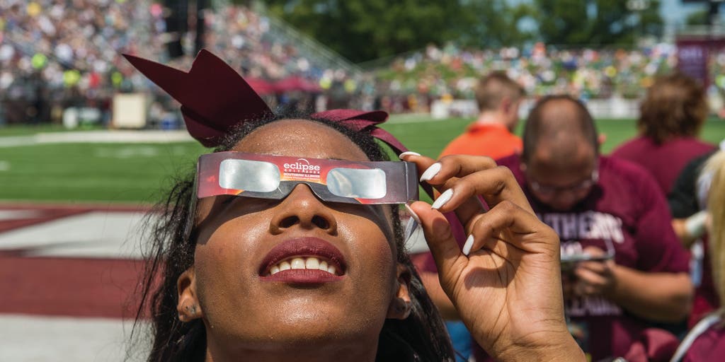 Second total solar eclipse crosses Southern Illinois in 7 years | Fox ...
