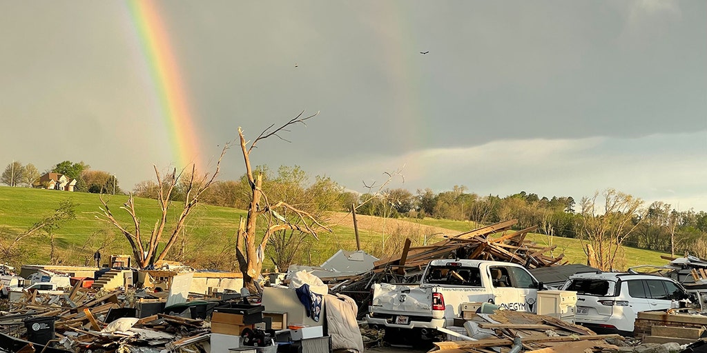 Rainbow provides breathtaking sight in Elkhorn amid Nebraska's tornado ...