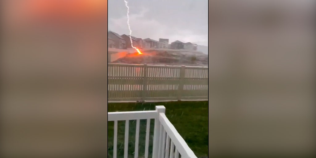 Woman captures spectacular lightning strike close to Utah home | Fox ...