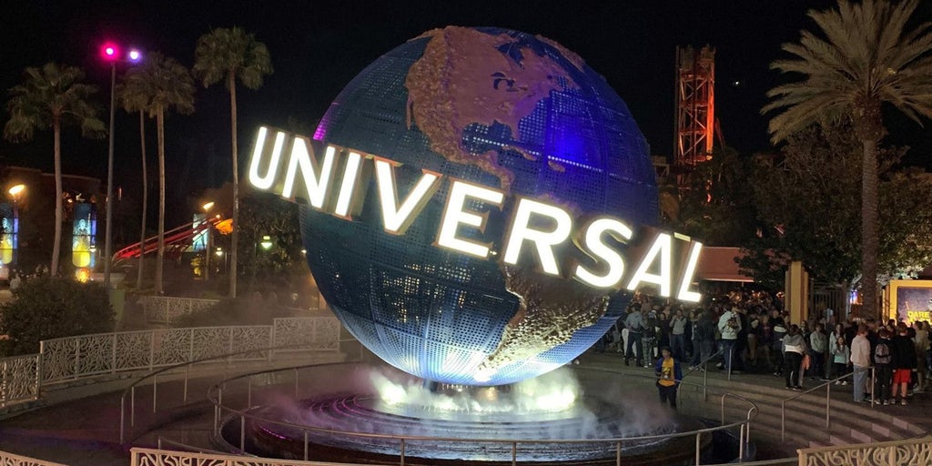 Disney World, Universal Orlando announce some closures as Hurricane ...